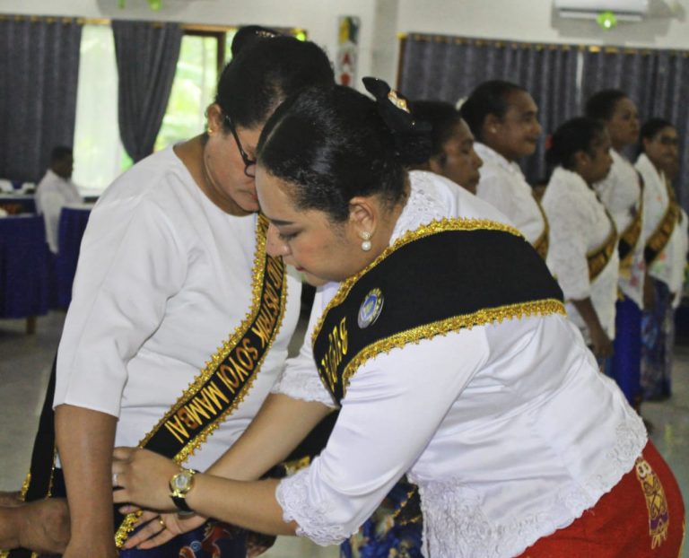 Kukuhkan Pokja dan Bunda Paud Distrik, Ny Grace Bisai Fokus Pendidikan ...