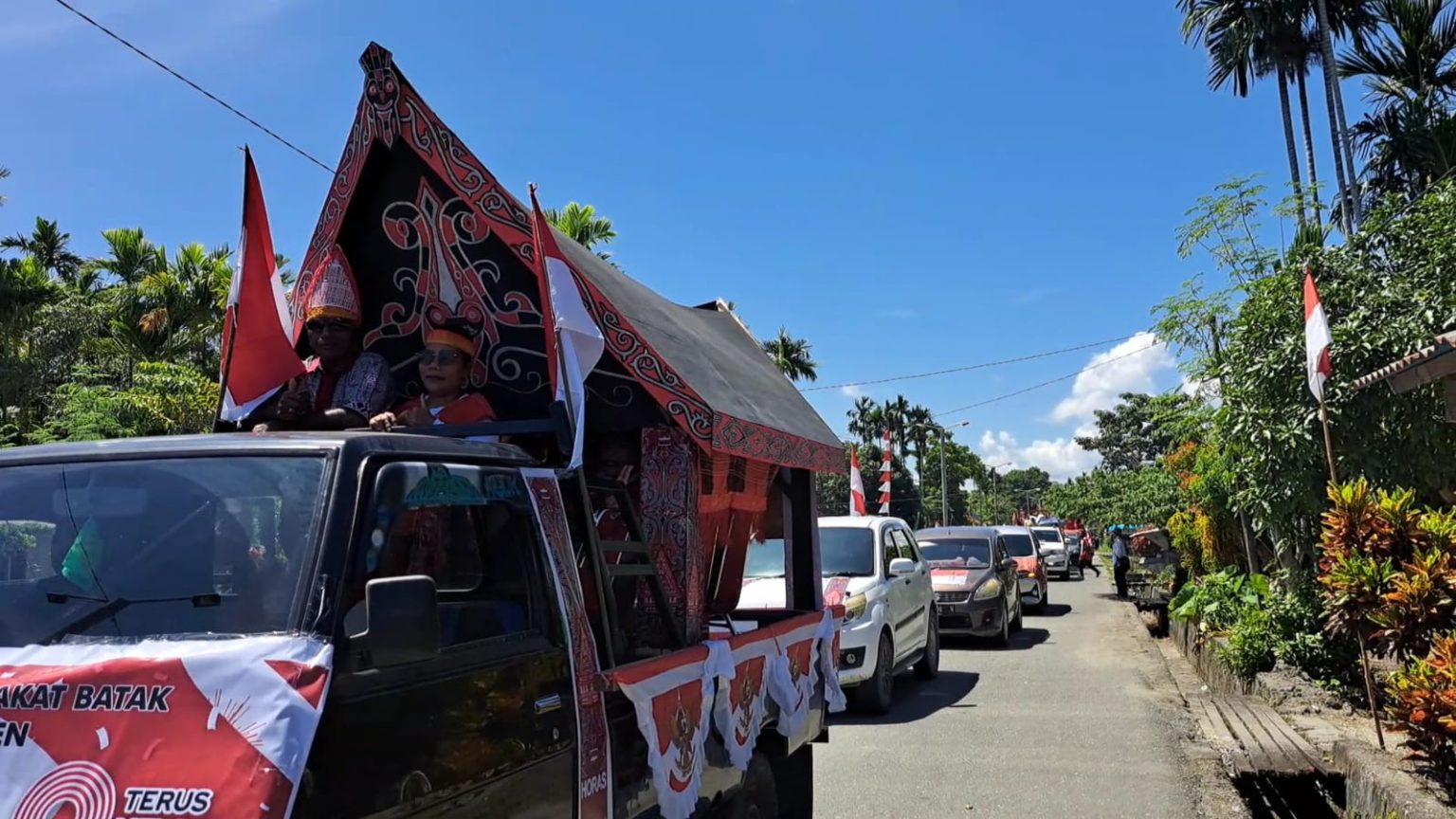 Karnaval Budaya Nusantara Meriahkan Semarak HUT RI ke-78 di Waropen ...